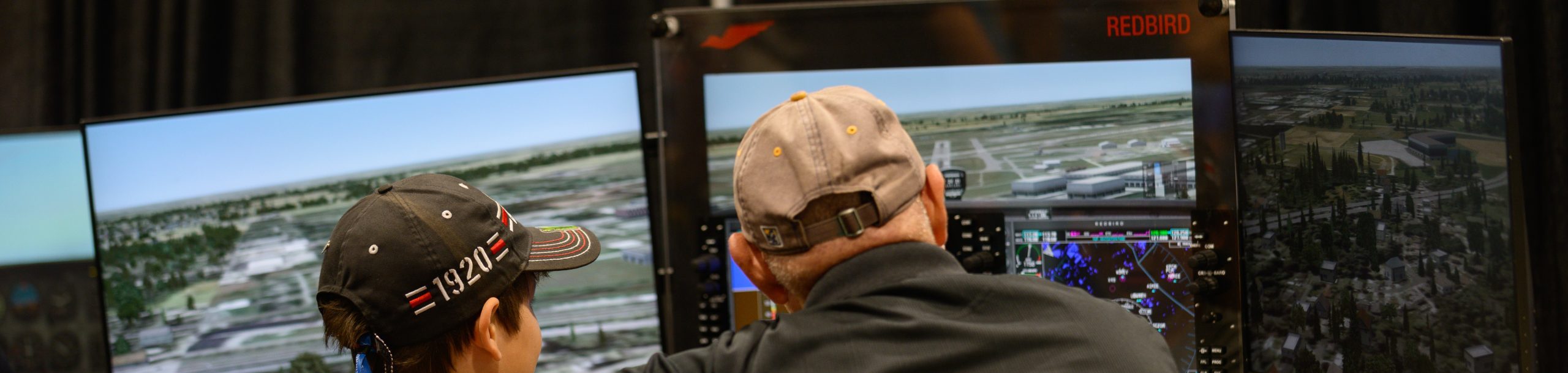 Flight Sim Experience Center - SUN 'n FUN Aerospace Expo