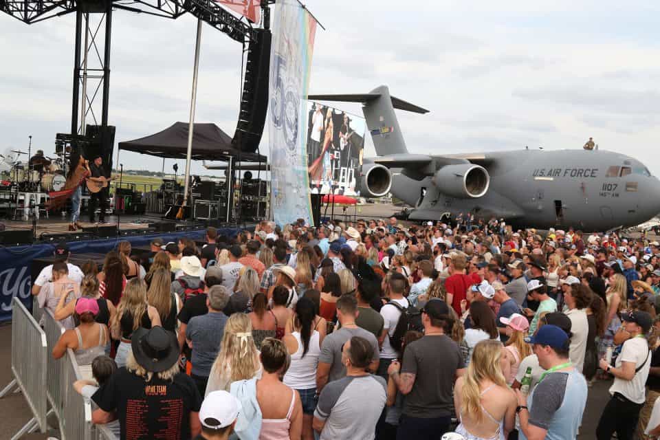 Evening Entertainment - SUN 'n FUN Aerospace Expo